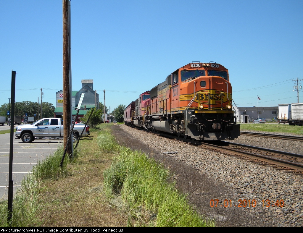 BNSF 8238